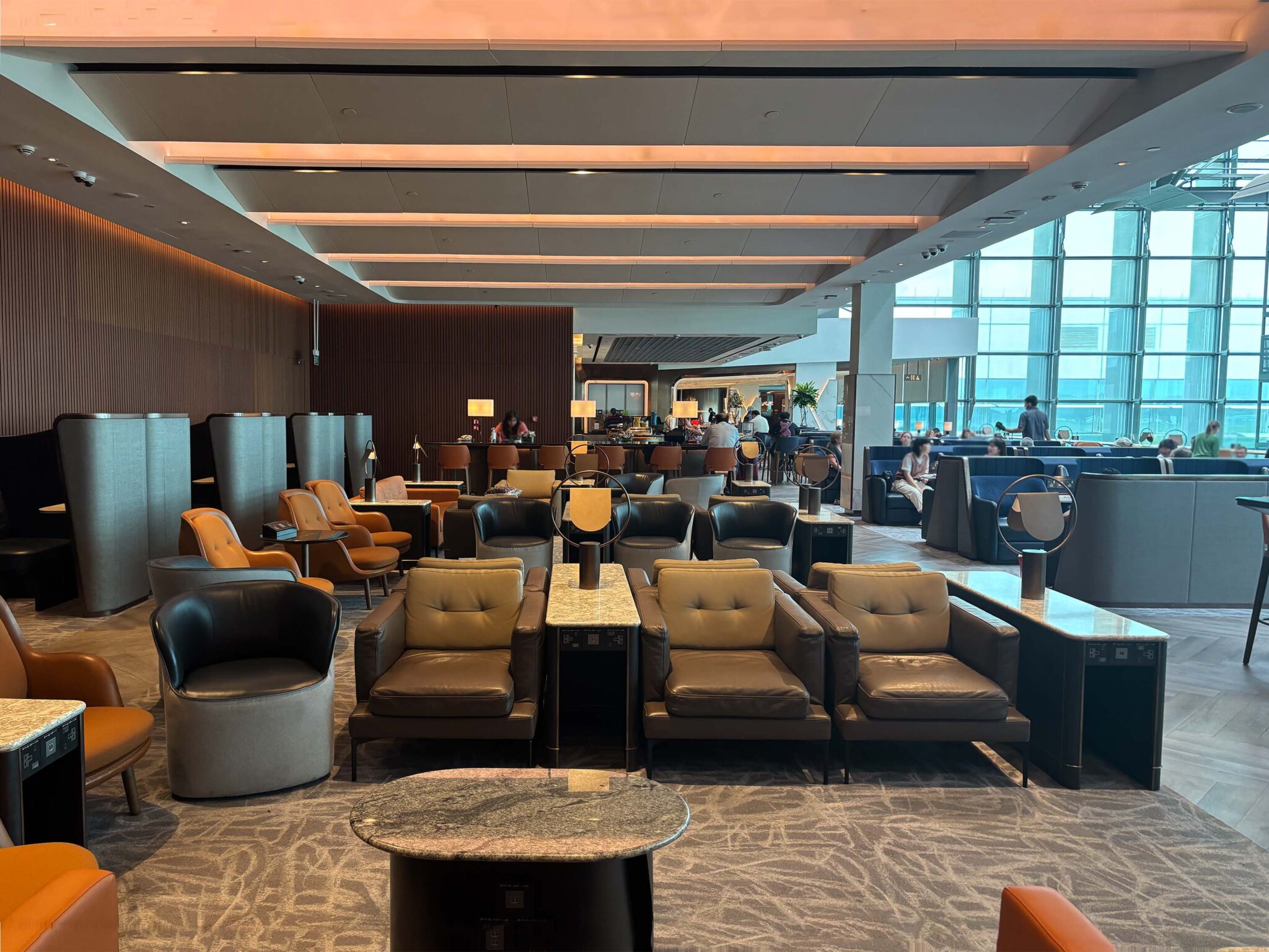 Review: SilverKris Lounge Terminal 3 (SIN) - JakartaPotato