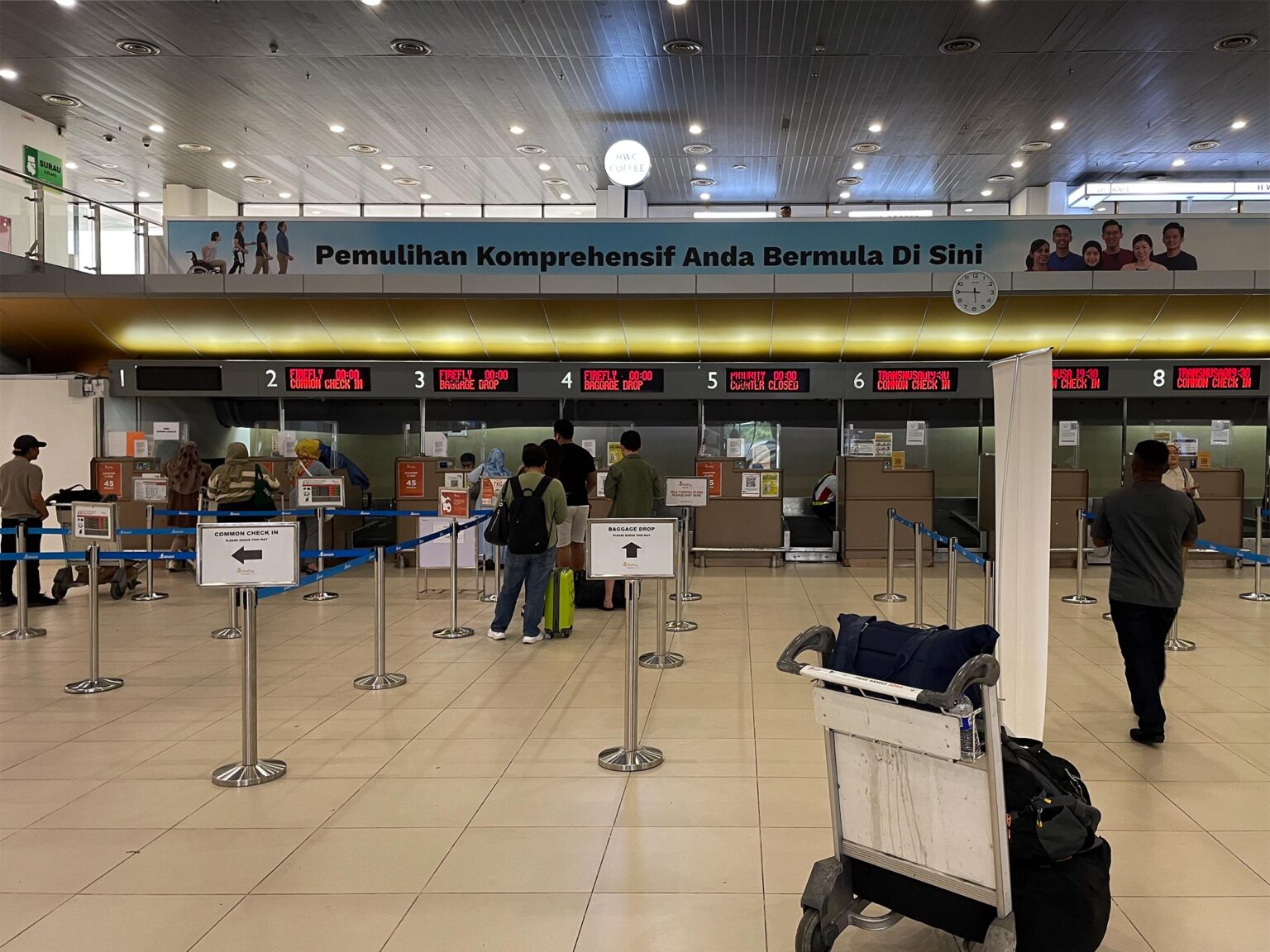 Review: Firefly ATR 72-500 (SZB-AOR) - JakartaPotato