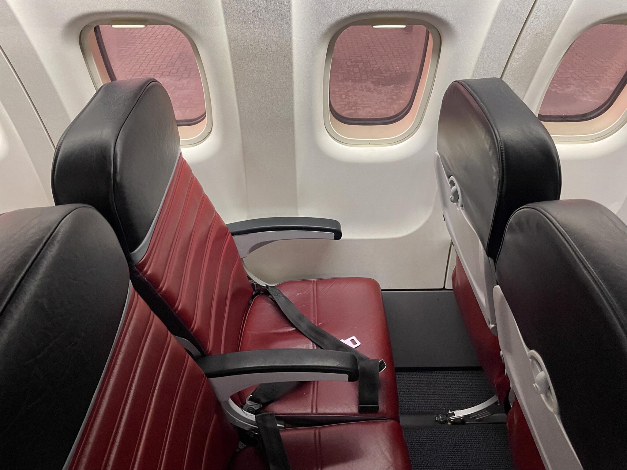 Review: Firefly ATR 72-500 (SZB-AOR) - JakartaPotato