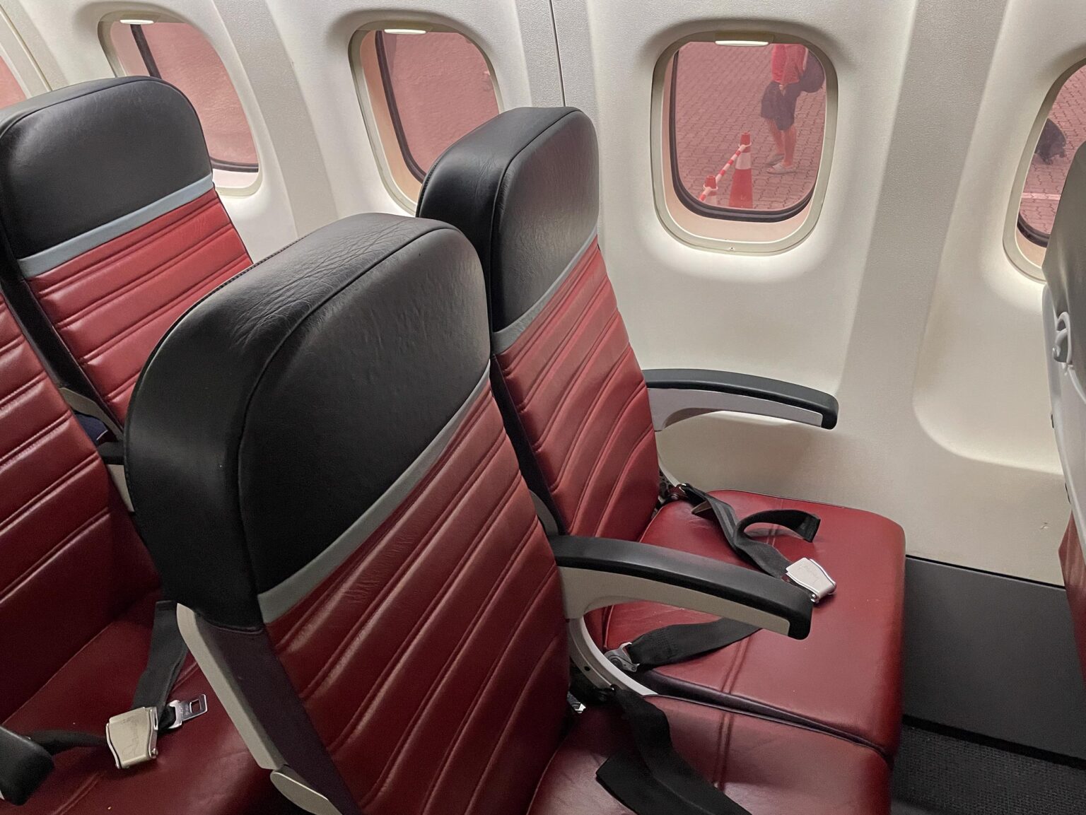 Review: Firefly ATR 72-500 (SZB-AOR) - JakartaPotato